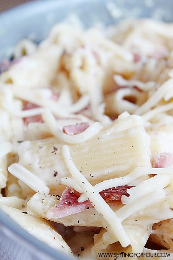 One Pan Smoked Maple Bacon and Four Cheese Pasta - Setting For Four ...