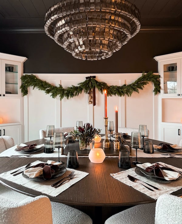 Simple Elegant Christmas Table Decoration Ideas - Setting For Four ...